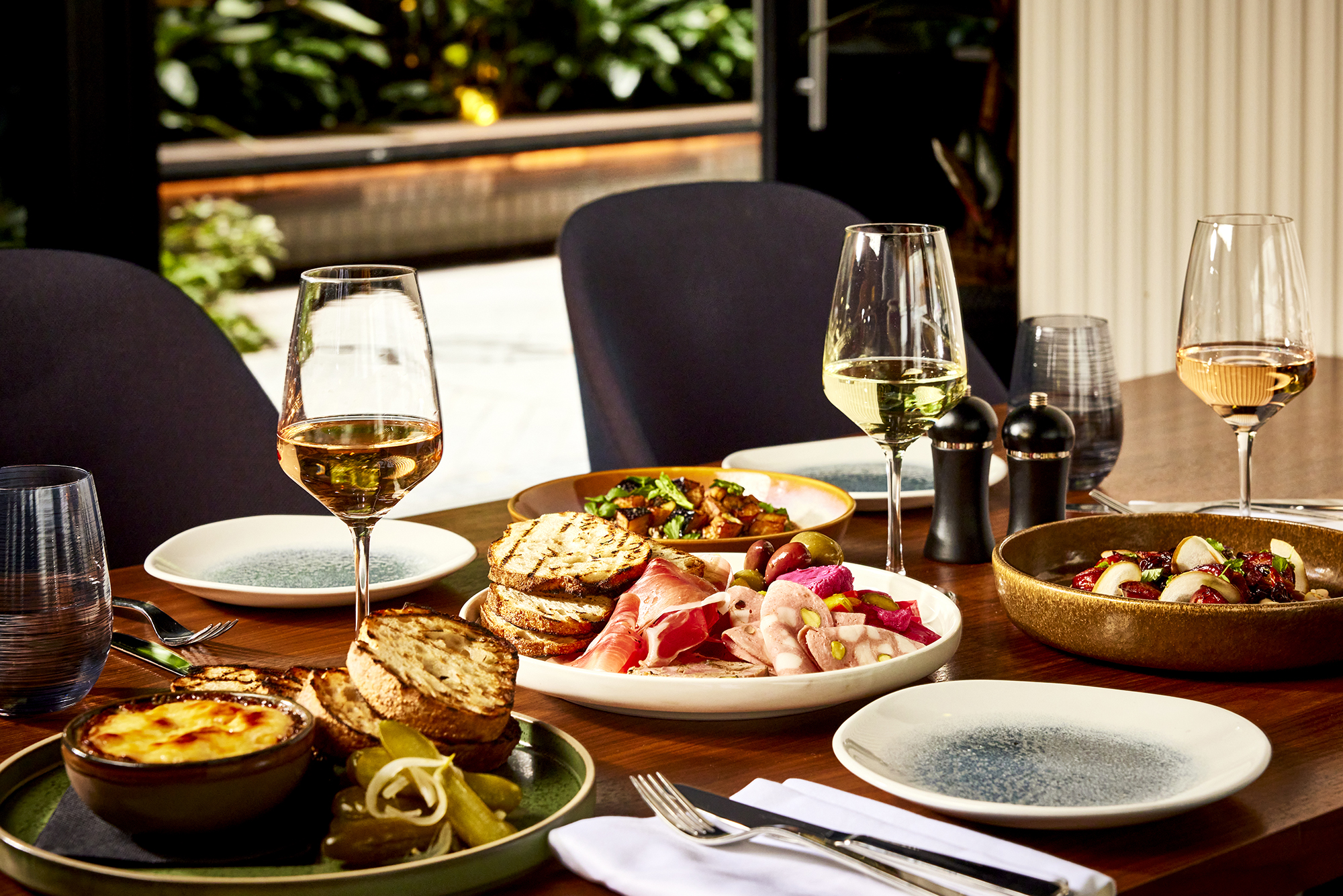 Solander Dining & Bar | Sophisticated All-Day Dining in Sydney