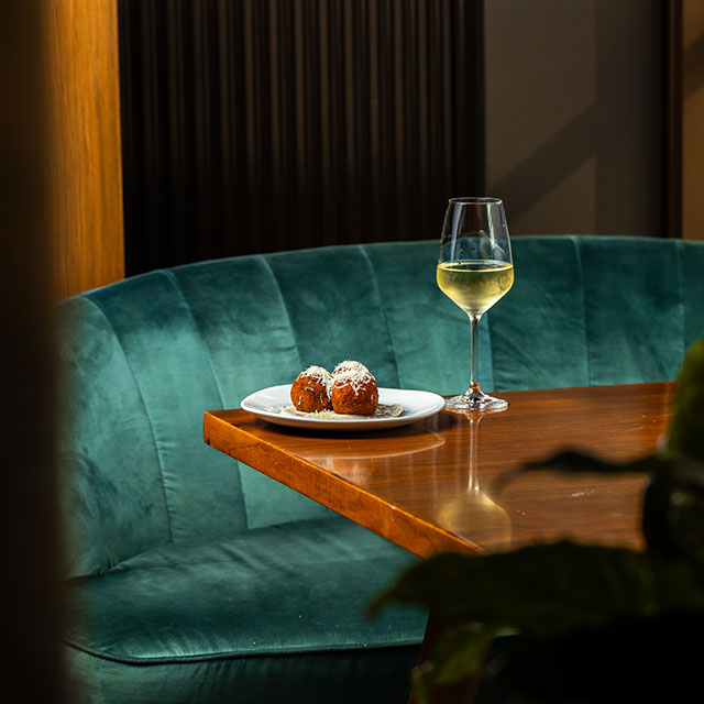 Solander Dining & Bar | Sophisticated All-Day Dining in Sydney